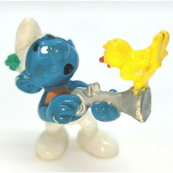 Toys | Smurfs Hunter Smurf 198 Yellow Bird On Gun 20106 Vintage Display ...
